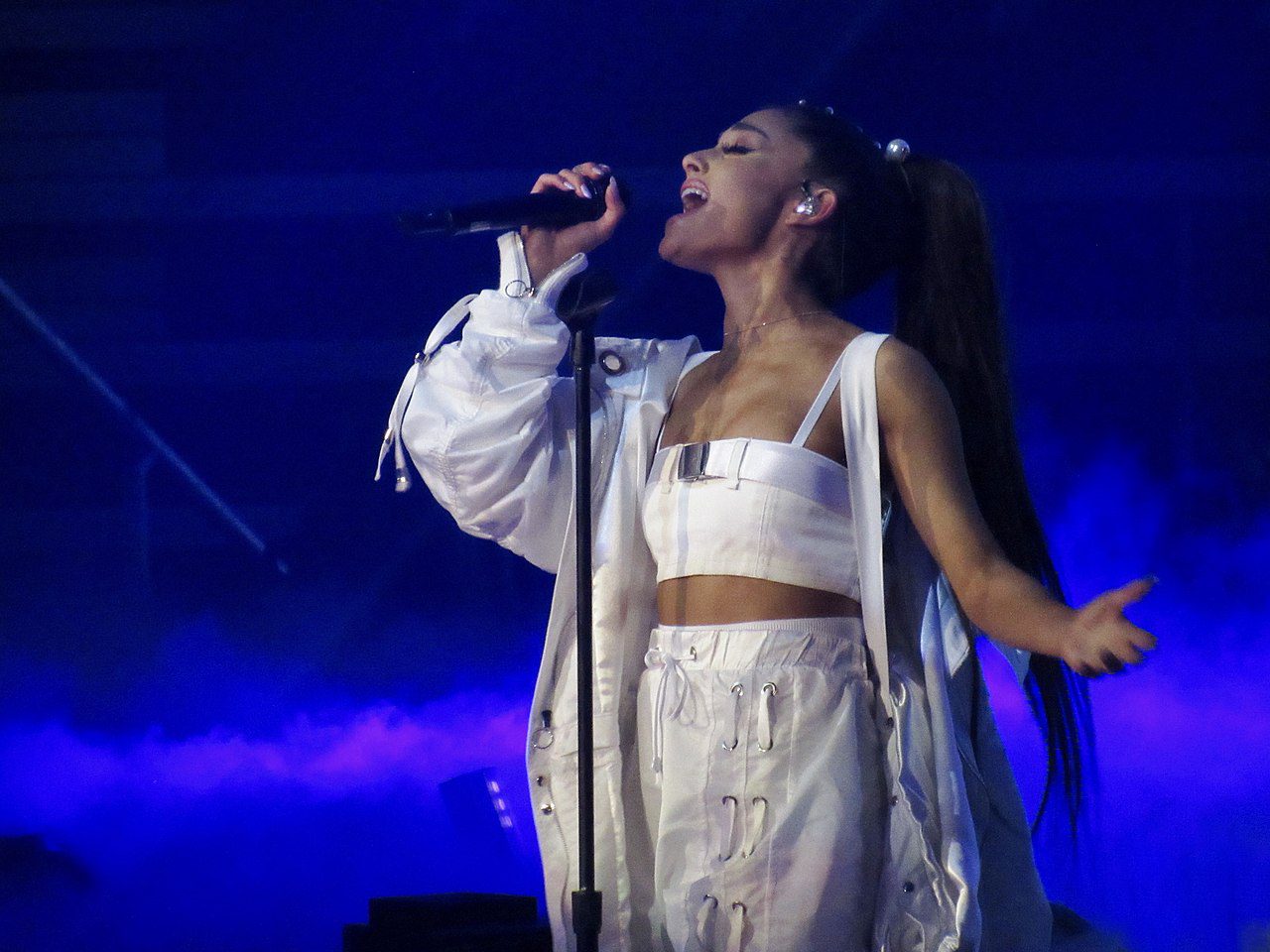Ariana Grande's Vocal Mastery: Unraveling the Secrets Behind the Pop ...